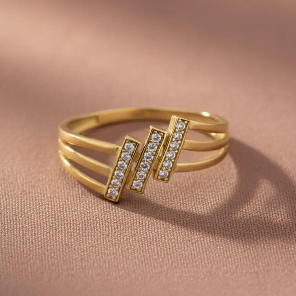 14K Gold Simulated Diamond Split Shank Ring Minimalist – Gold of America